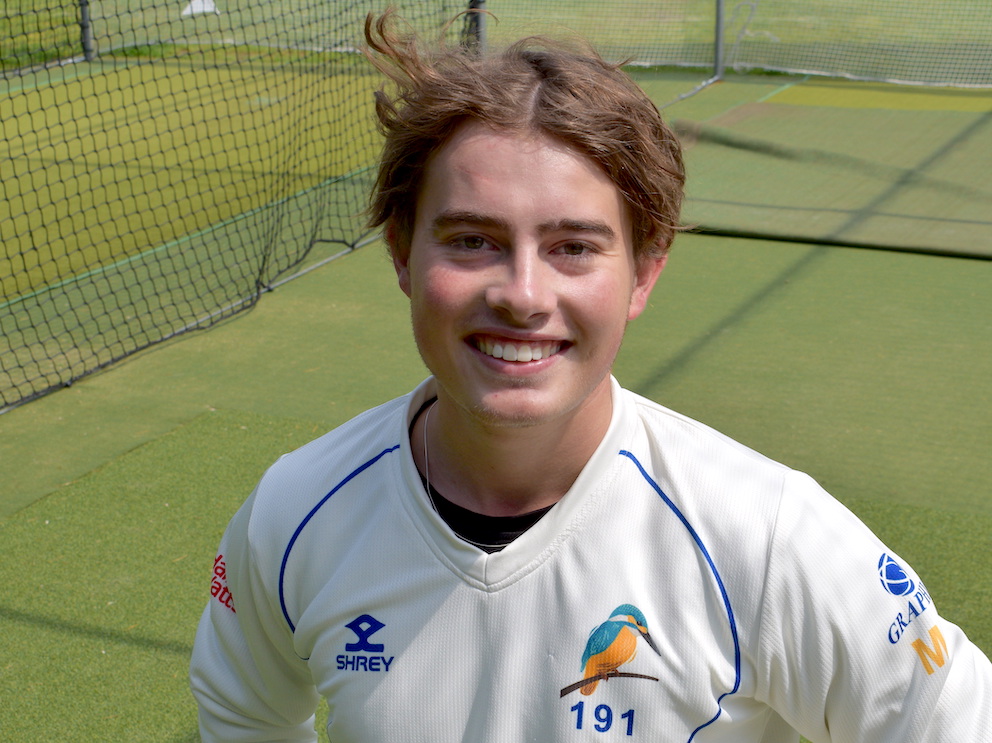 Maiden Premier Division ton prompts Thompson to urge Devon for rethink ...