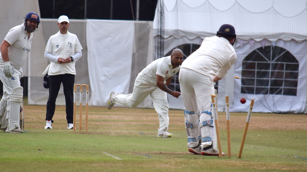 Ton-up bowler Cloete (pictured) on way back to Heathcoat | Double ...